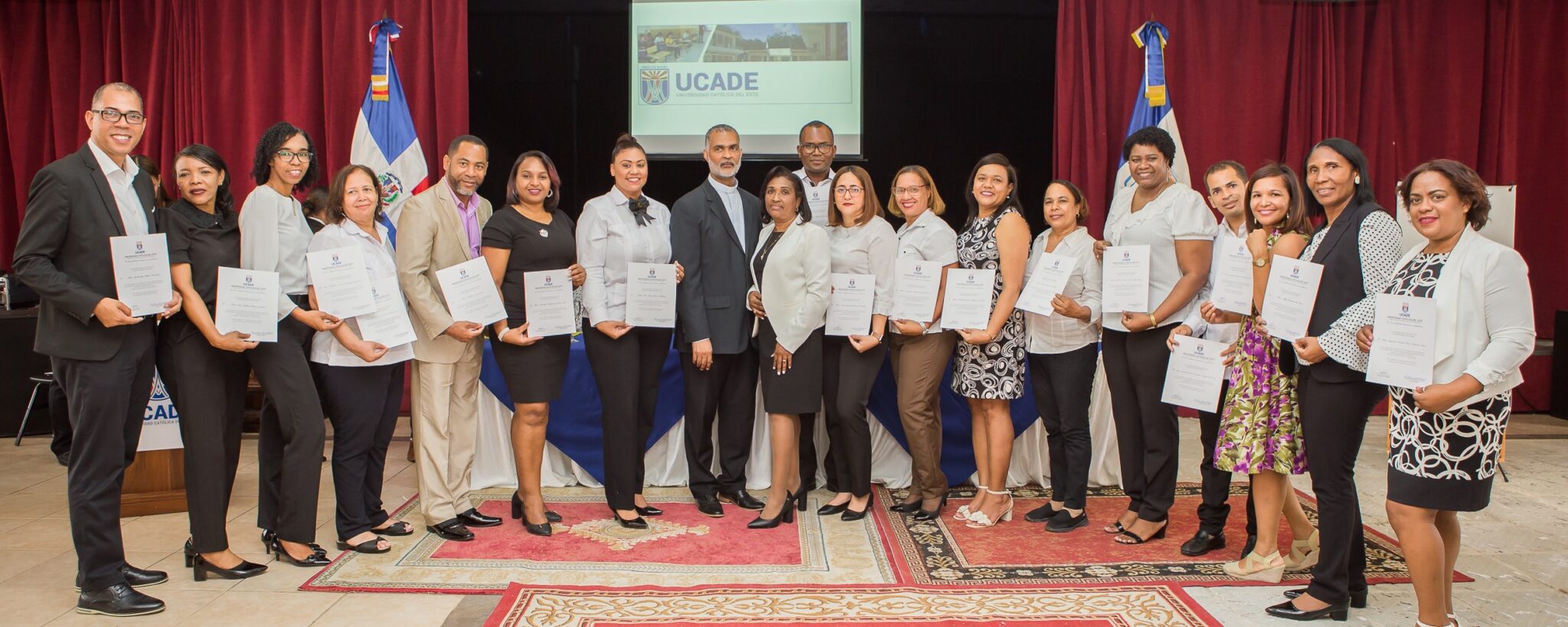 Entrega Certificados a Docentes del Programa de Inducción - 2024