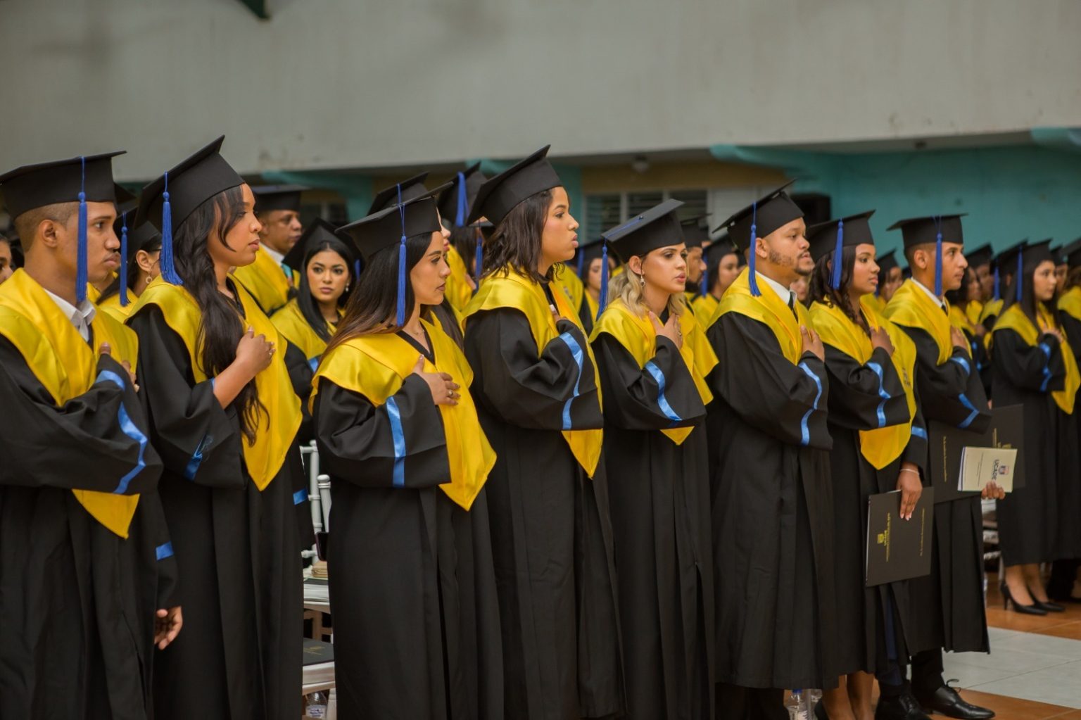 UCADE celebró con gran éxito su V Graduación Extraordinaria - UCADE